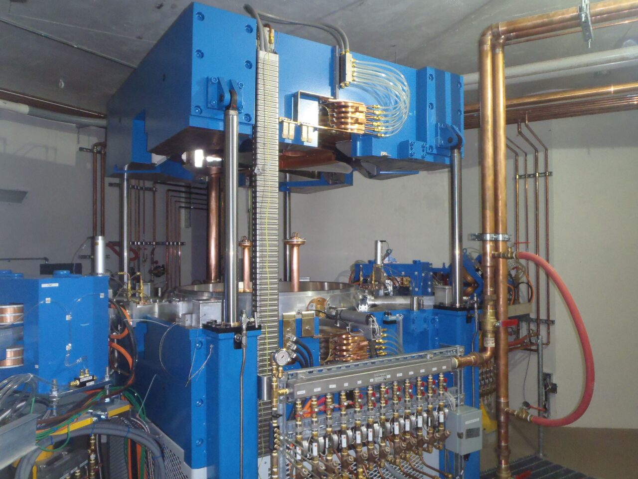 TR-FLEX Cyclotron - Advanced Cyclotron Systems Inc.